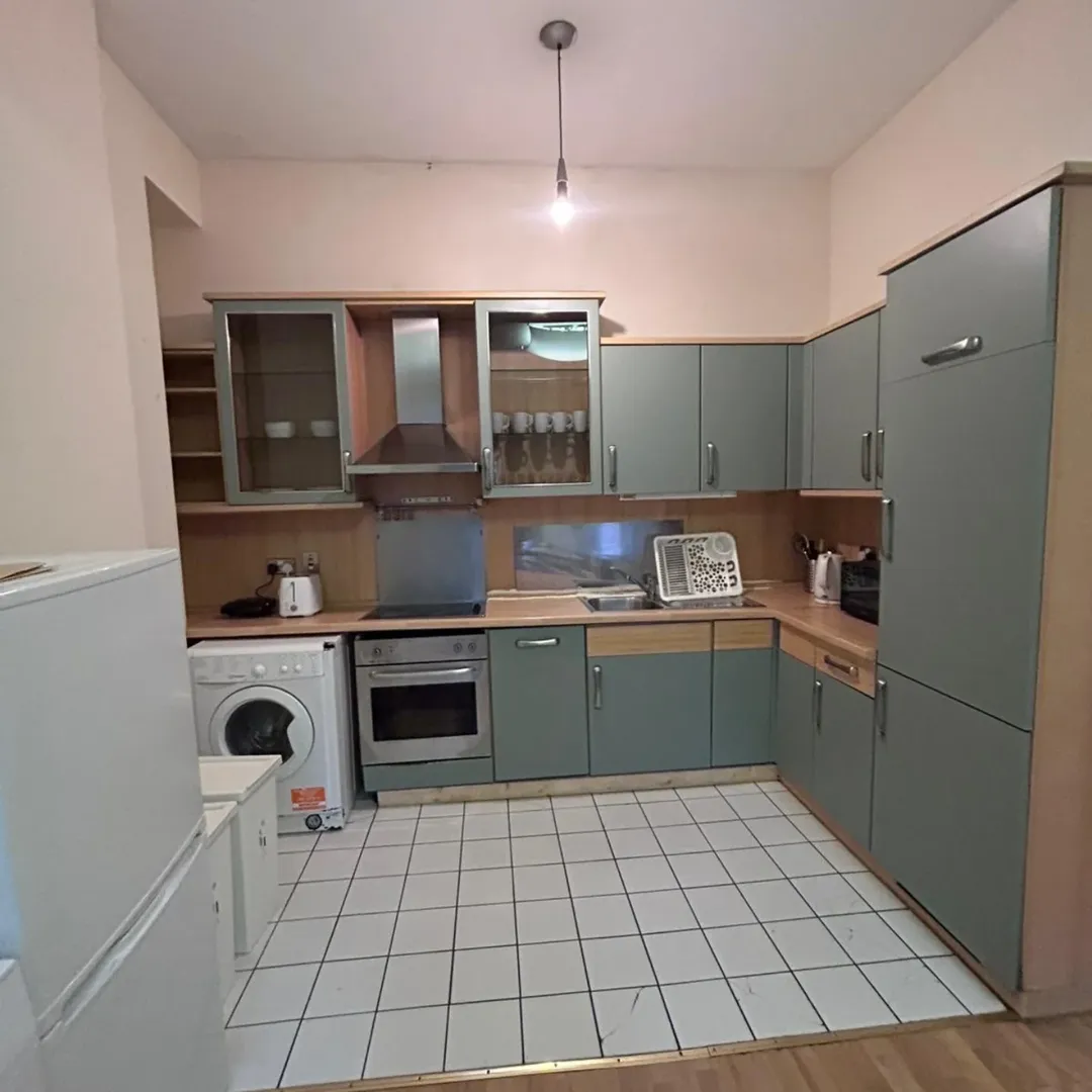 Couple Double Bedroom to Rent in Temple Bar, Dublin 2 – Crane Lane ...